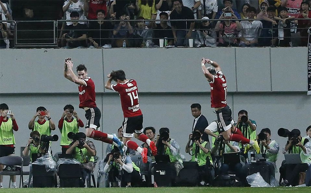 Lucarne Opposée - Corée du Sud – Chugan K League #10 : Un All Star Game ...